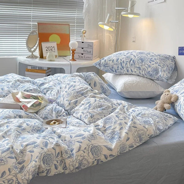 Blue Vintage Floral Bedding Set – Coquette Bedding & Decor