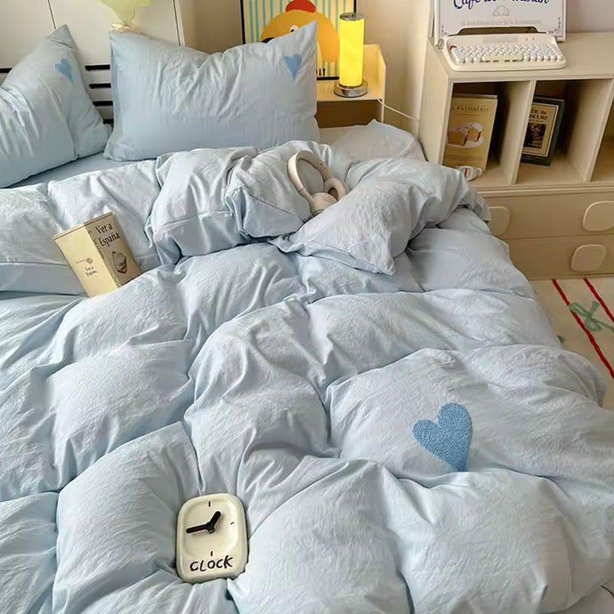 Blue Heart Bedding Set – Korean Minimalist Bedding Set in Blue – The Feelz
