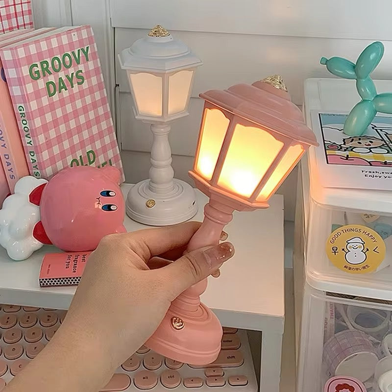 Mini Retro Street Lamp - Lamp for Desk, Bedroom Aesthetic – The Feelz