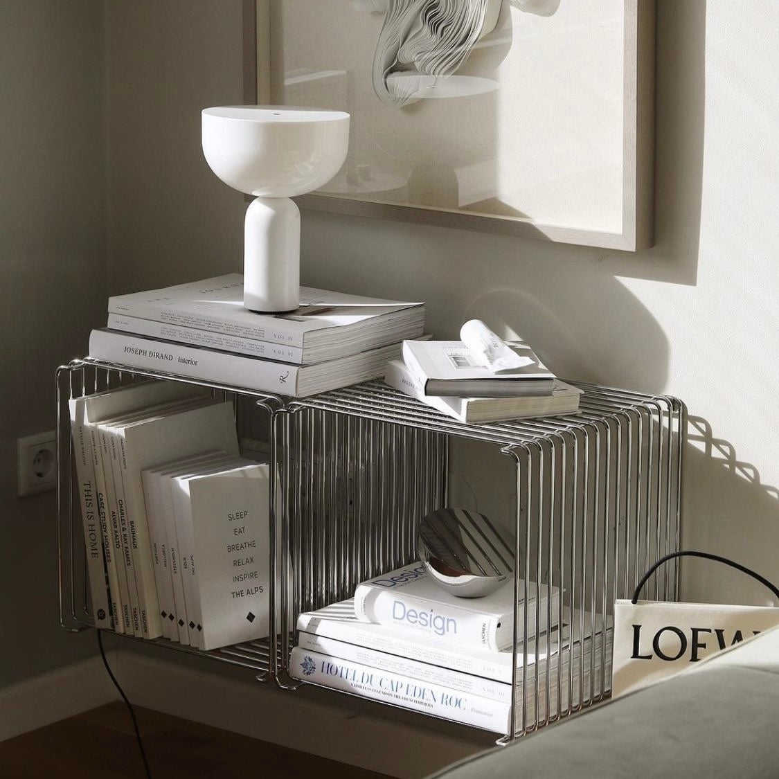 Modern Minimalist Metal Floating Shelf | Geometric Table Decor