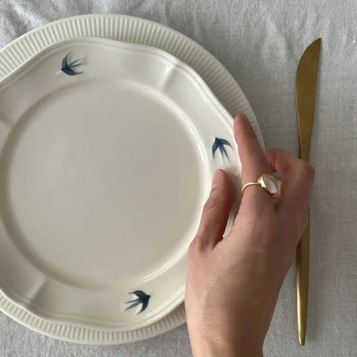 Vintage Plate – Hand-Painted Retro Ceramic Dish